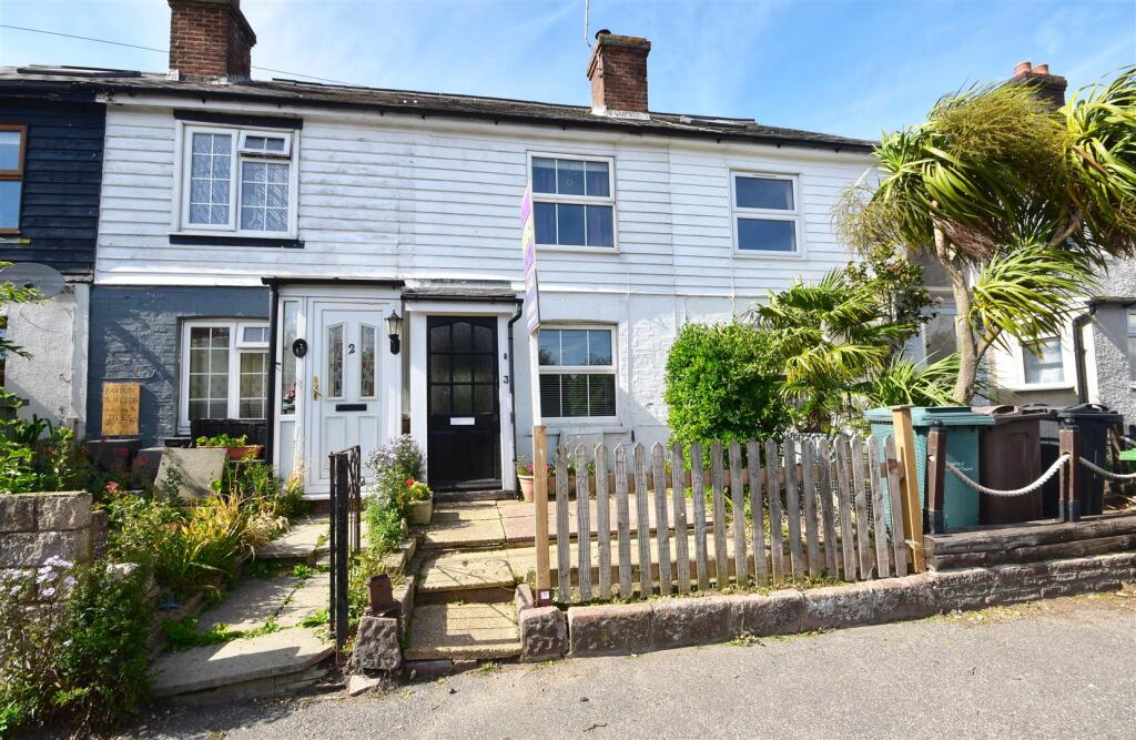2 bedroom terraced house for sale in Main Road, Icklesham, TN36