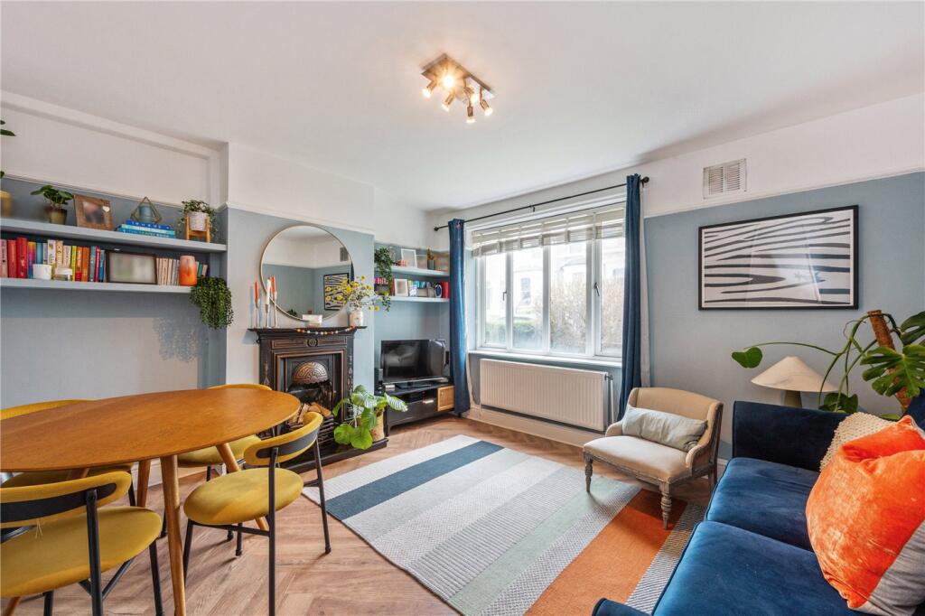 2 bedroom apartment for sale in Poets Road, London, N5