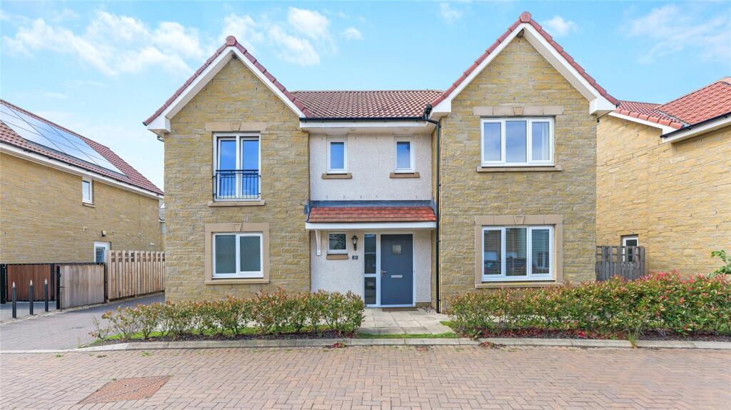 5 bedroom detached house for sale in Beech Path, East Calder ...