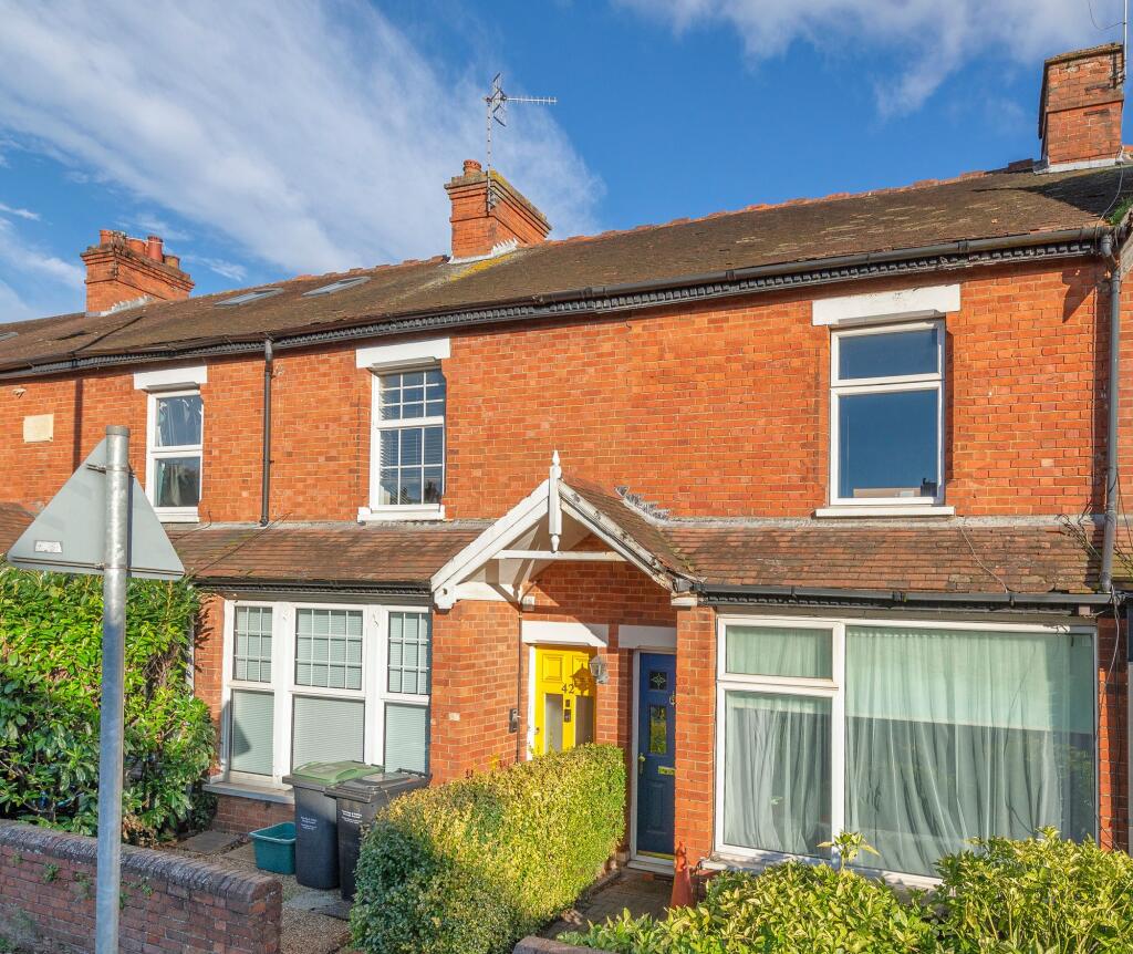 3 bedroom terraced house for sale in Shipbourne Road, Tonbridge, TN10