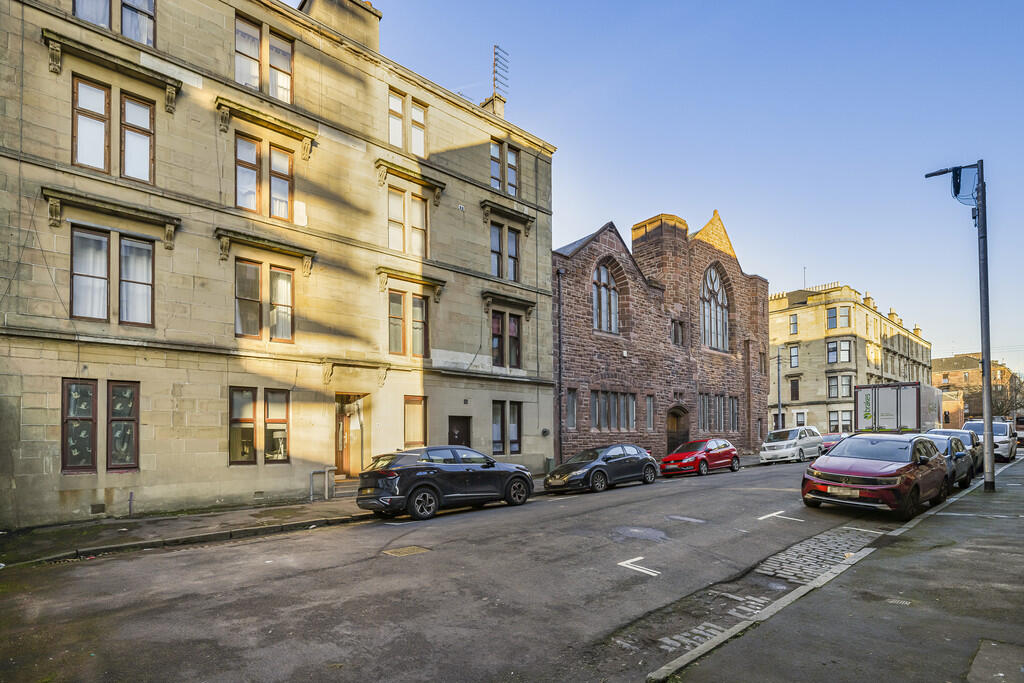 1 bedroom flat for sale in Muirpark Street, Partick, G11