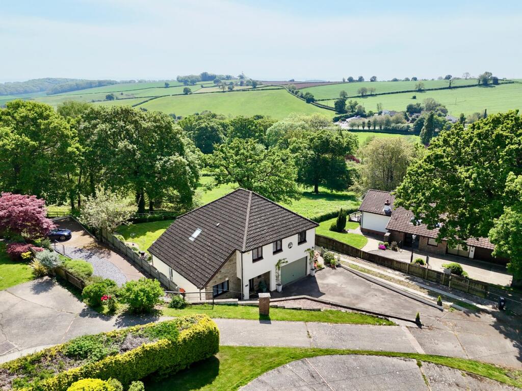 4 bedroom detached house for sale in Seymour Avenue, Penhow, Caldicot, NP26