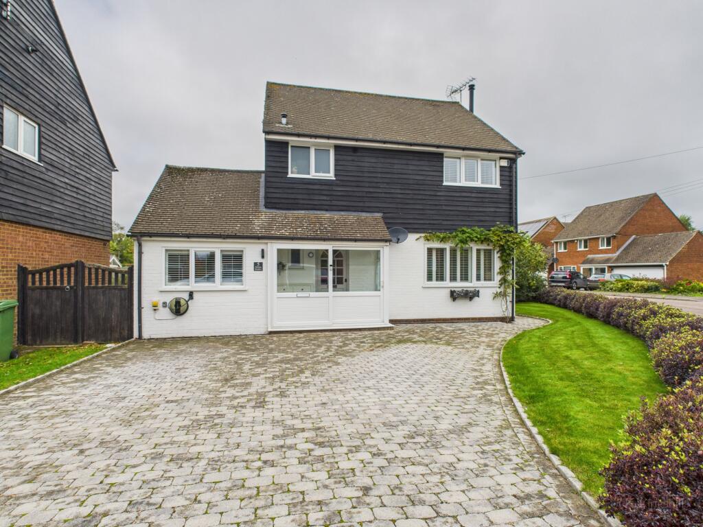 3 bedroom detached house for sale in Grimms Meadow, Walters Ash, High ...