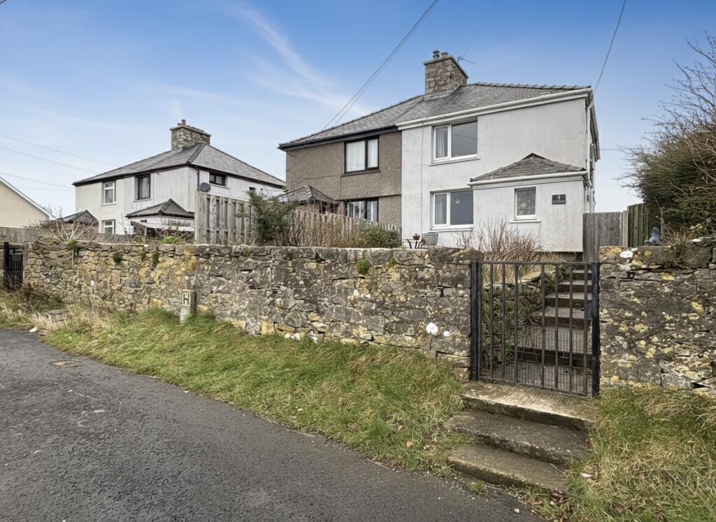 3 bedroom semi-detached house for sale in Meifod, Henllan, LL16