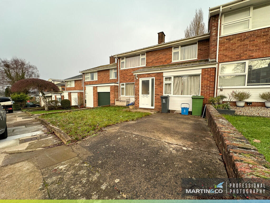 4 bedroom link detached house for sale in Farm Drive, Cyncoed, CF23