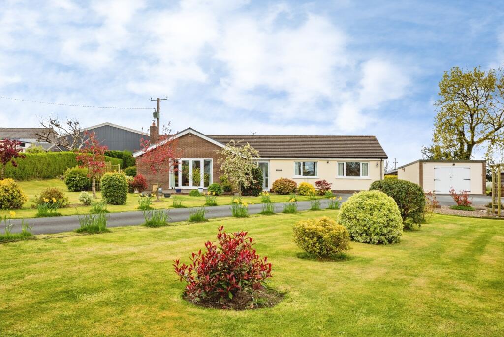 4 bedroom bungalow for sale in Pant-y-Crug, Capel Seion, Aberystwyth ...