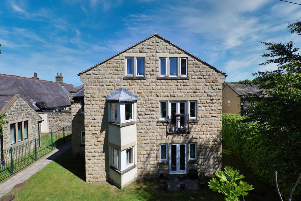 2-bedroom-flat-for-sale-in-low-lane-horsforth-leeds-west-yorkshire-ls18