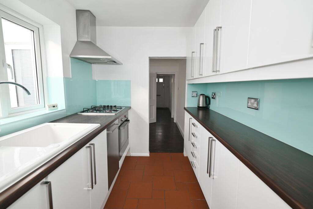 Houses to Rent in TW11, Teddington - Page 2 | Rentaros