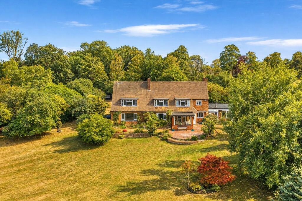 7 bedroom detached house for sale in Hastingwood - Substantial Detached ...