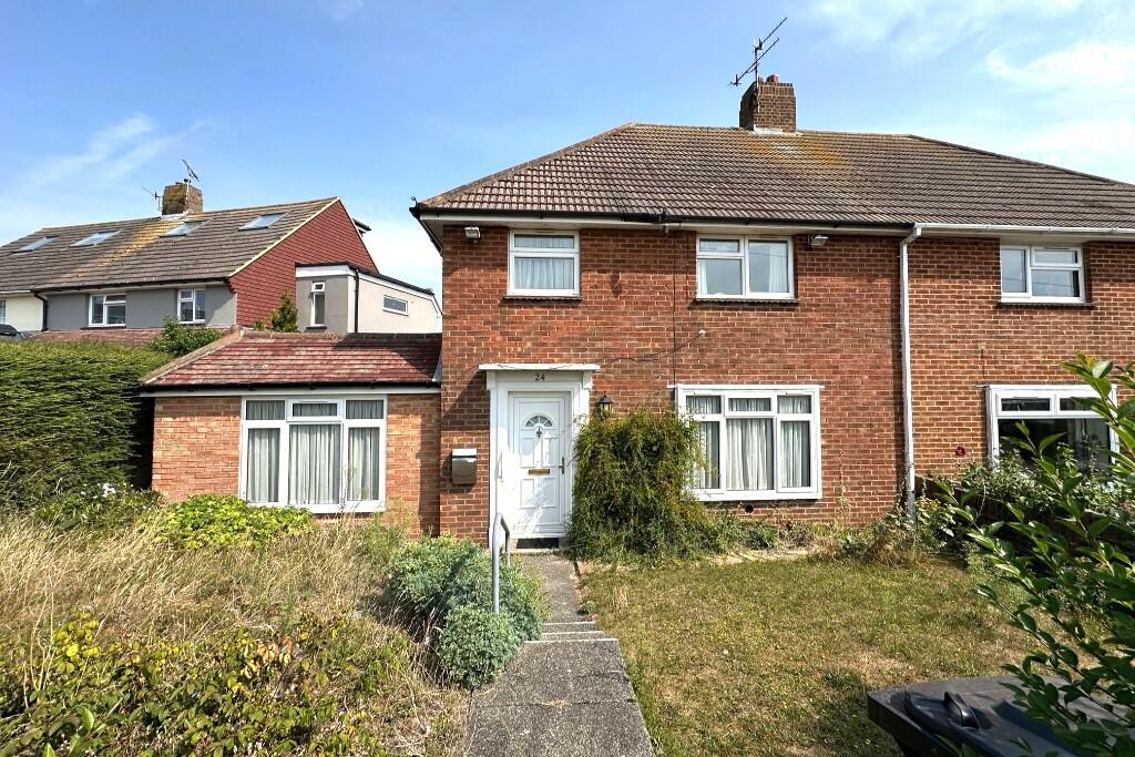 4 bedroom semi-detached house for sale in Roundway, BN1