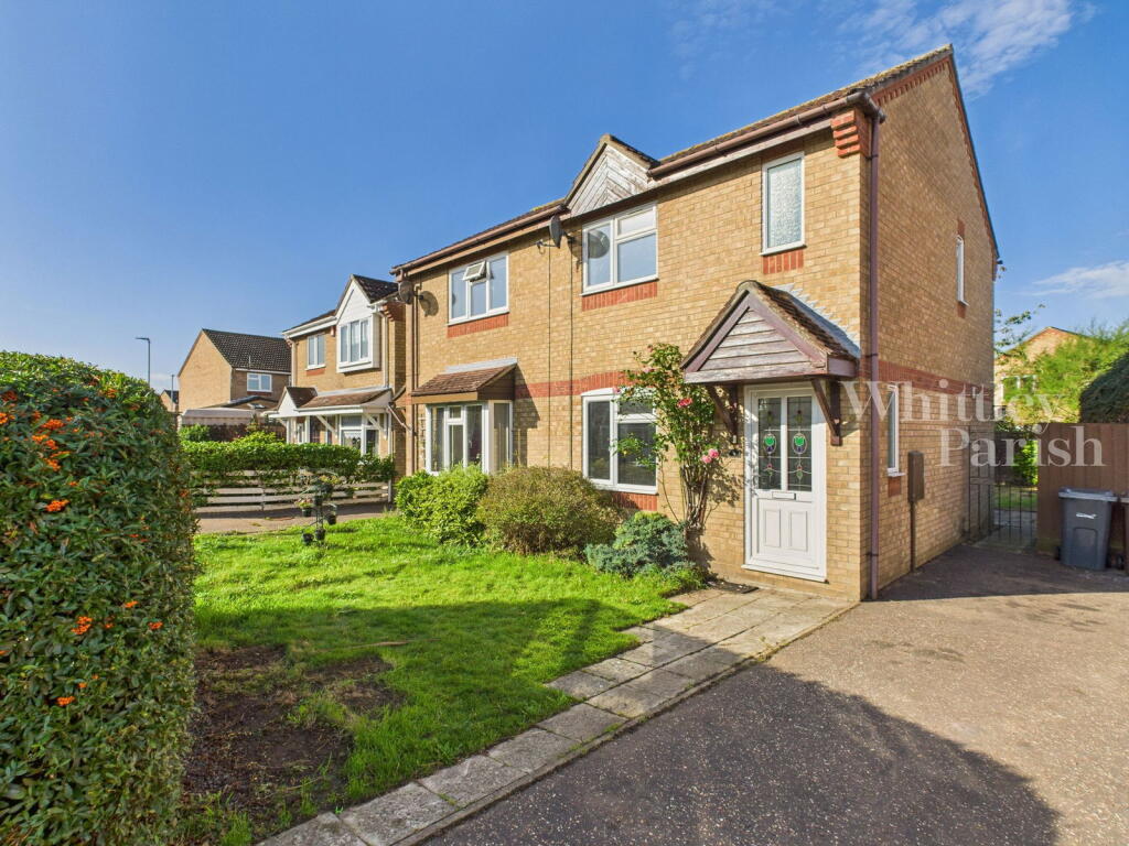 2 bedroom semi-detached house for sale in St. Nicholas Close, Long ...