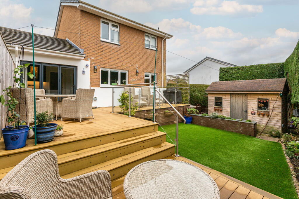 3 bedroom link detached house for sale in Youings Drive, Pilton ...