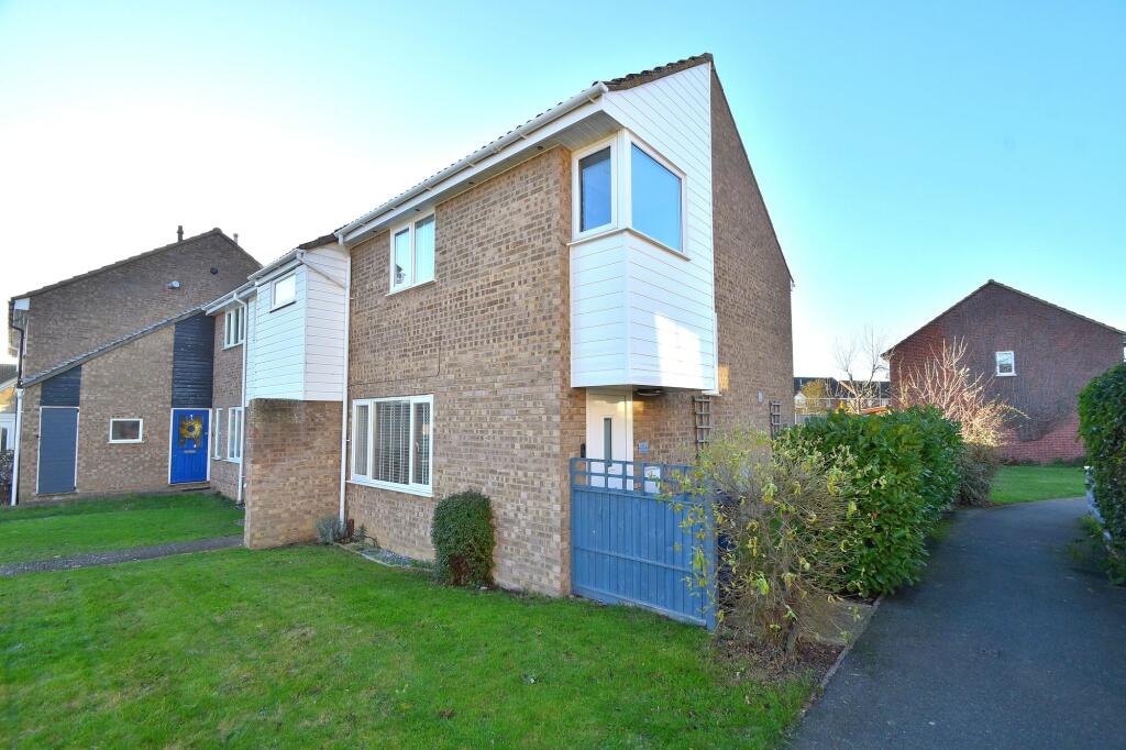 3 bedroom end of terrace house for sale in Cam Close, St. Ives, PE27