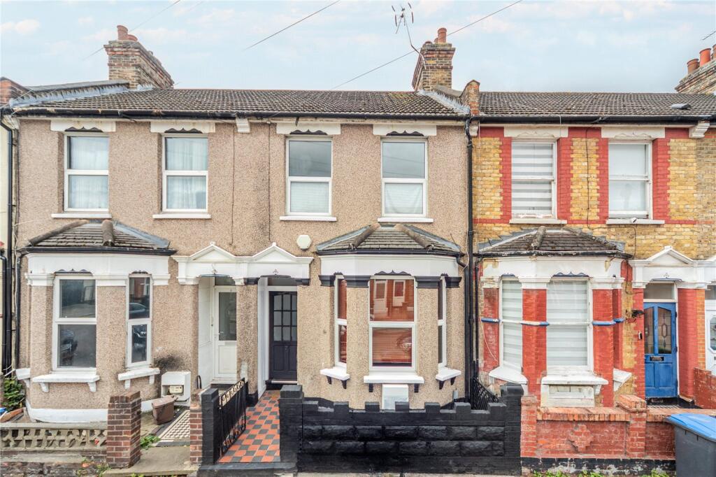 2 bedroom terraced house for sale in North Road, Edmonton, London, N9
