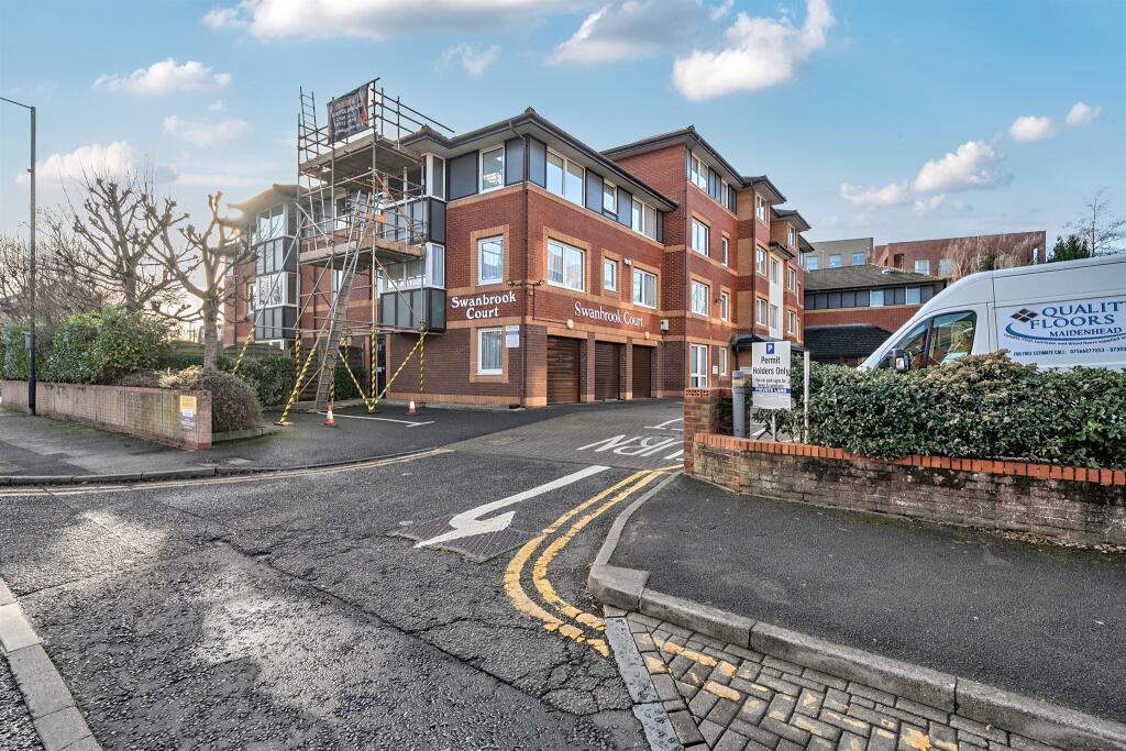 2 bedroom apartment for sale in Bridge Avenue, Maidenhead, SL6
