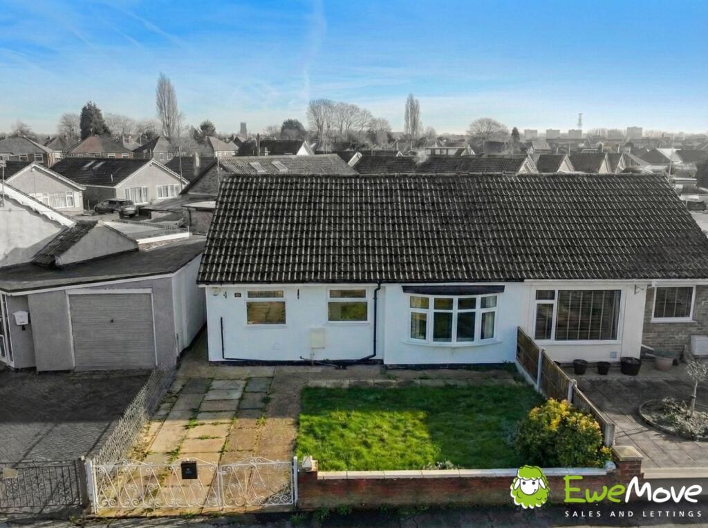 2 bedroom bungalow for sale in Ivanhoe Way, Doncaster, DN5 8, DN5