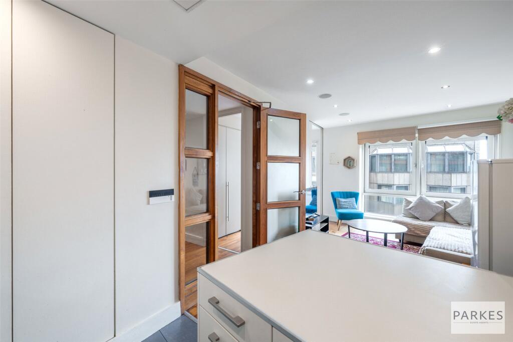 2 bedroom apartment for sale in Praed Street, London, W2