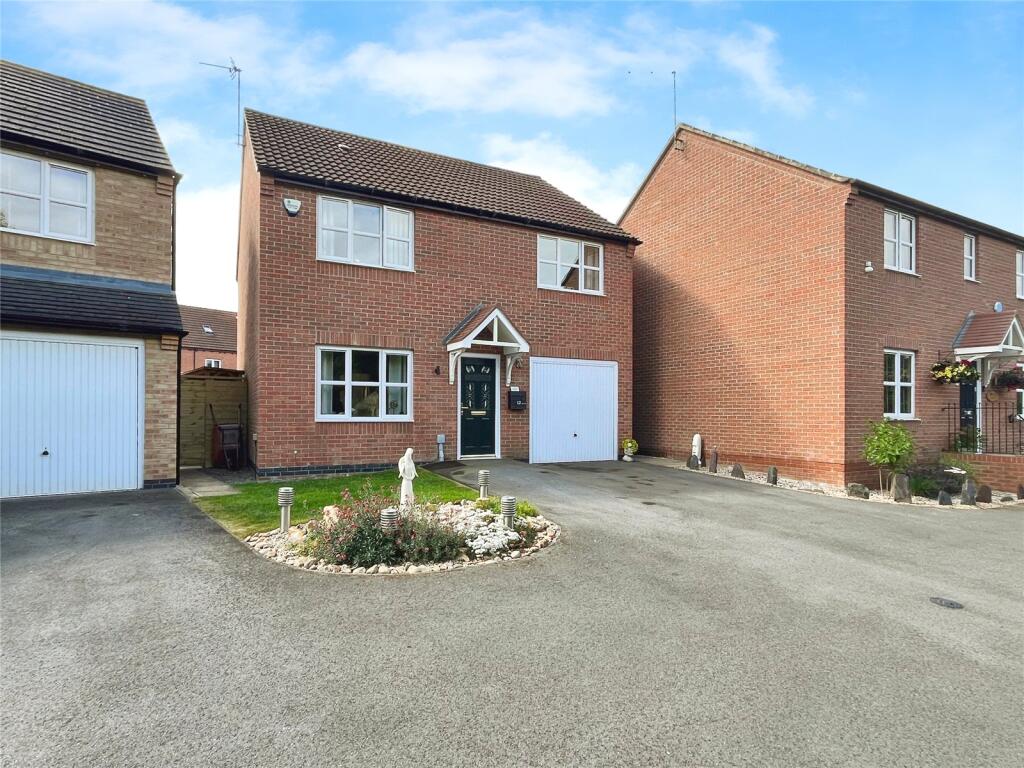 4 bedroom detached house for sale in Reef Close, Warsop, Mansfield, NG20