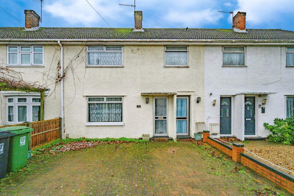 3 bedroom terraced house for sale in Ritcroft Street, Hemel Hempstead, HP3