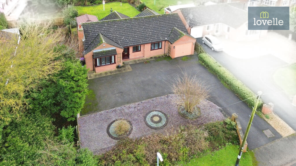 2 bedroom detached bungalow for sale in Newbridge Lane, Covenham Saint ...