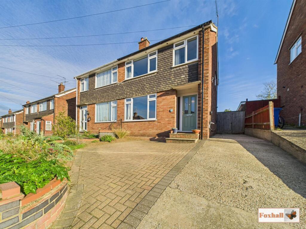 3 bedroom house for sale in Oulton Road, Ipswich, IP3