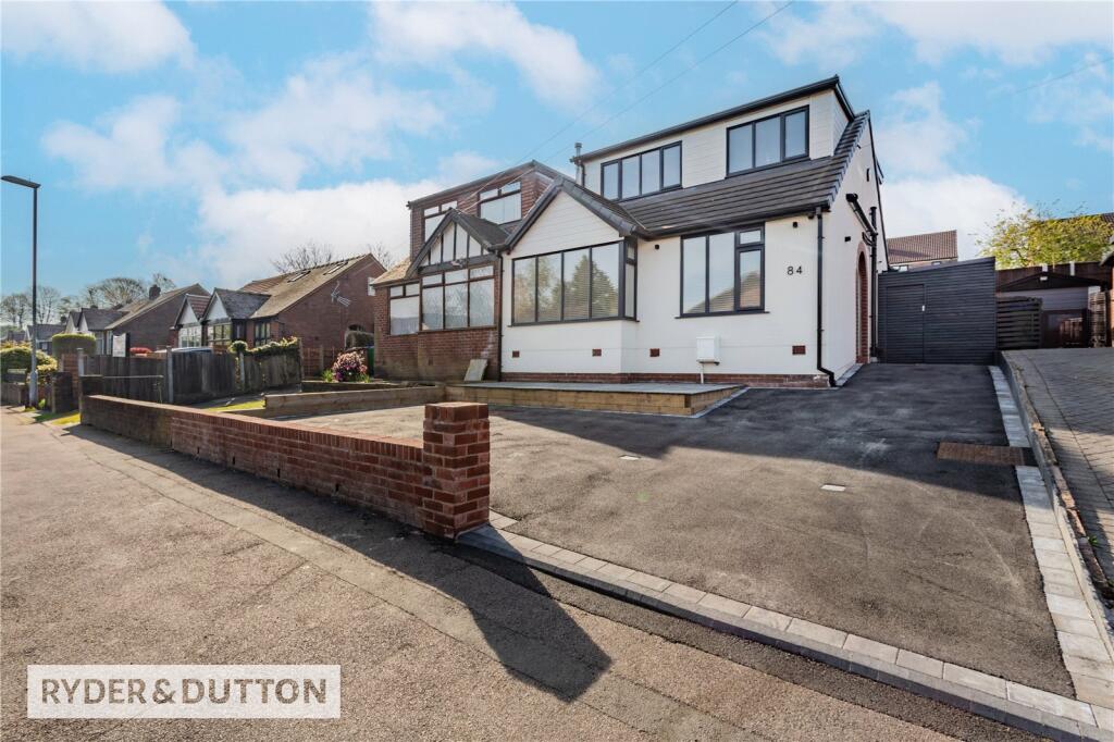 4 bedroom semi-detached bungalow for sale in Mount Road, Alkrington ...