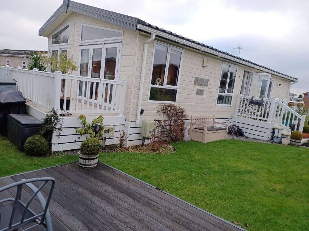 2 bedroom lodge for sale in Two Bed Pemberton Rivendale (40x20 ...