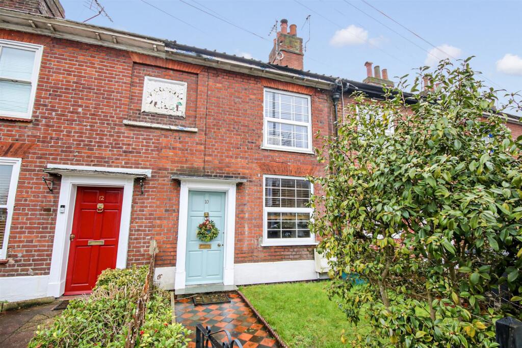 2 bedroom terraced house for sale in Bracondale, Norwich, NR1