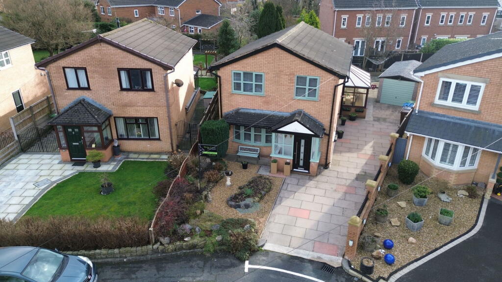 3 bedroom detached house for sale in Slaidburn Crescent, Golborne ...