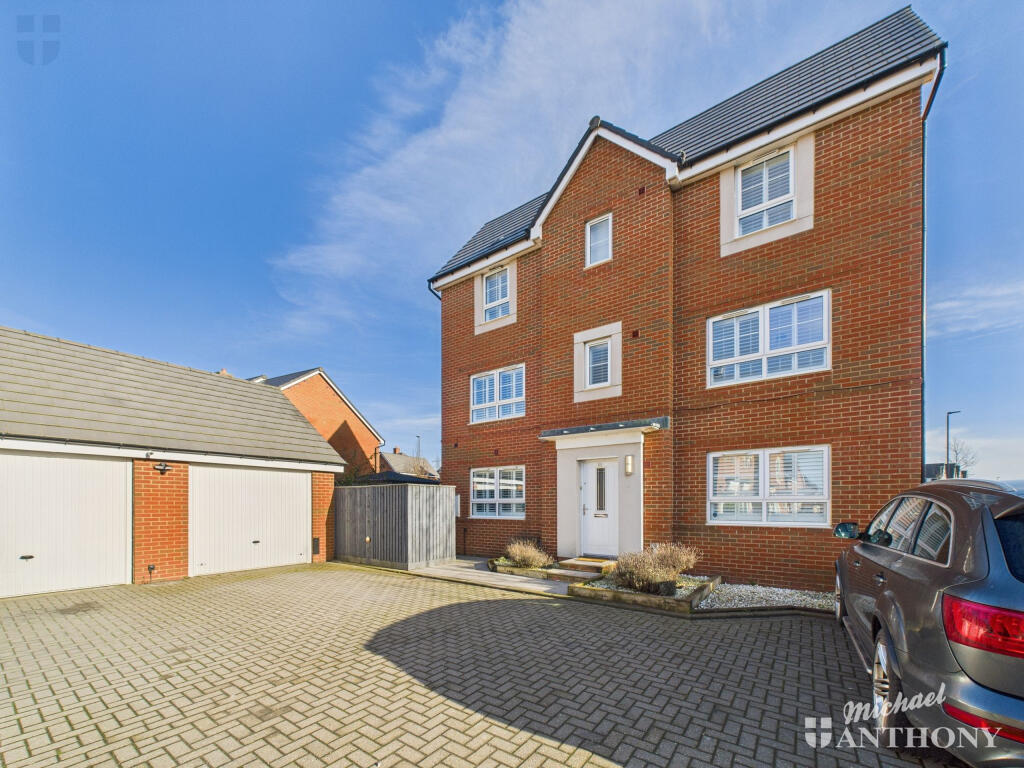 4 bedroom semi-detached house for sale in Nutmeg Close, Kingsbrook, HP22