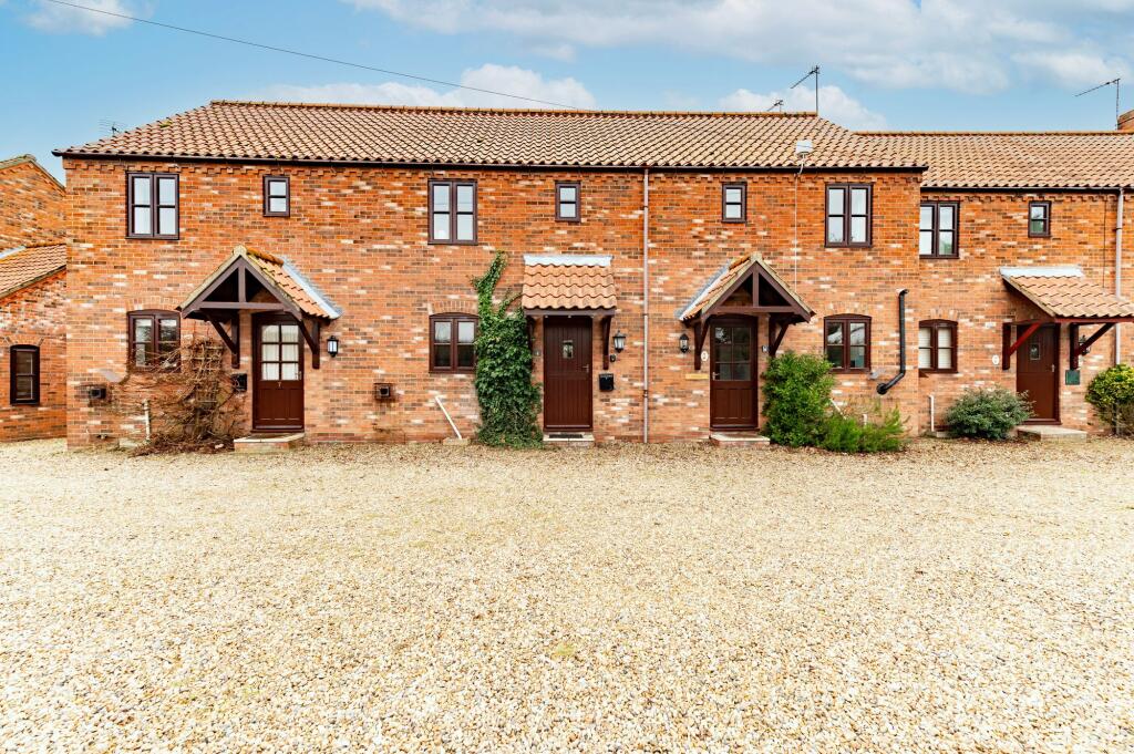 2 bedroom terraced house for sale in Chapel Road, East Ruston, NR12