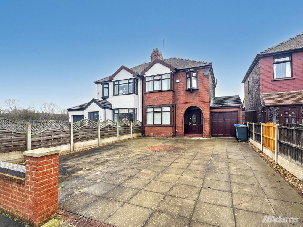 3 bedroom semi-detached house for sale in Lower House Lane, Widnes, WA8