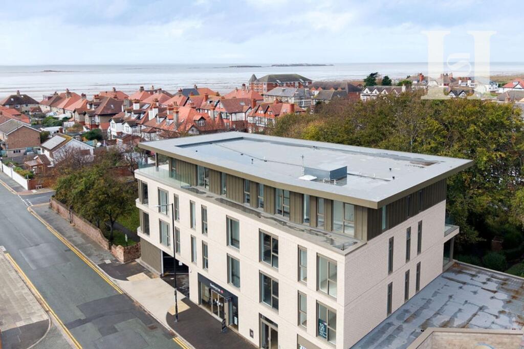 2 bedroom apartment for sale in Dee Lane, West Kirby, CH48