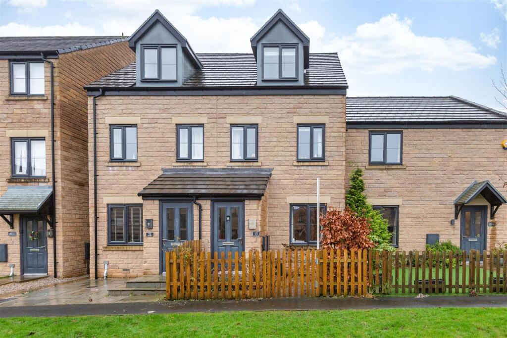3 bedroom terraced house for sale in Ropewalk, Lancaster, LA1