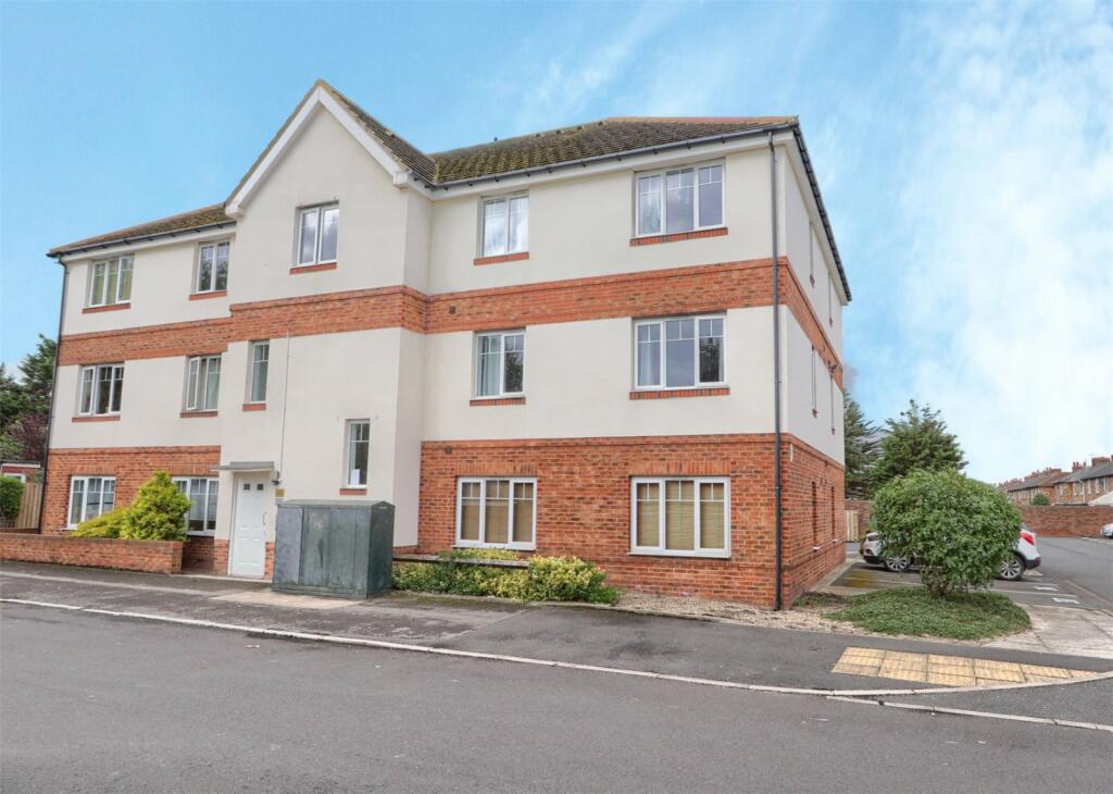 2 bedroom flat for sale in Crossley Apartments, Maxwell Place, TS10