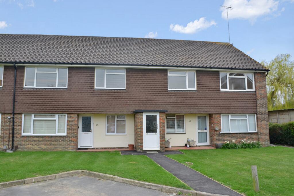 2 bedroom maisonette for sale in London Road, Northgate, RH10