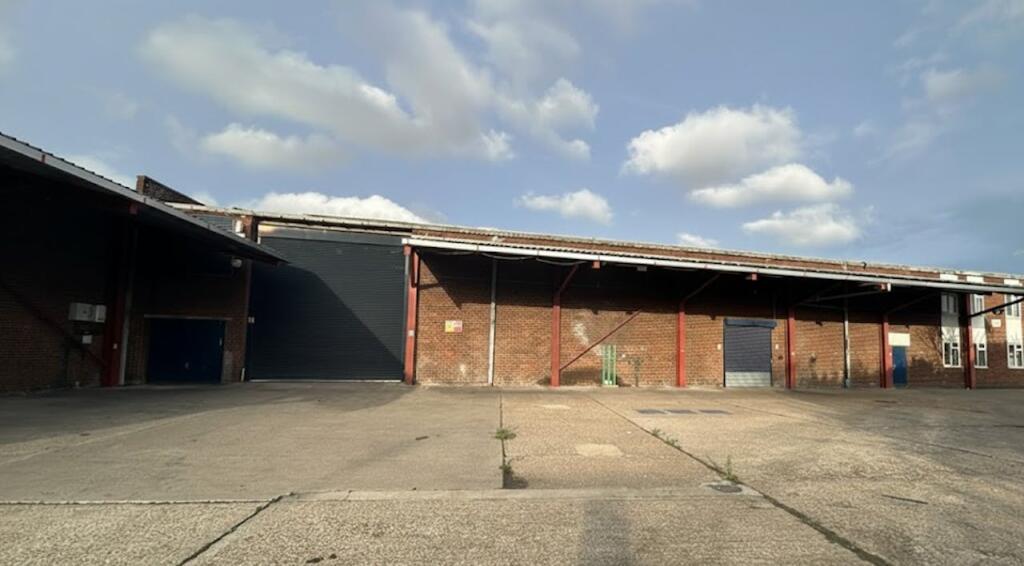 Warehouse to lease in Unit 3, Ursula Lapp Estate, London, NW10 6UD, NW10