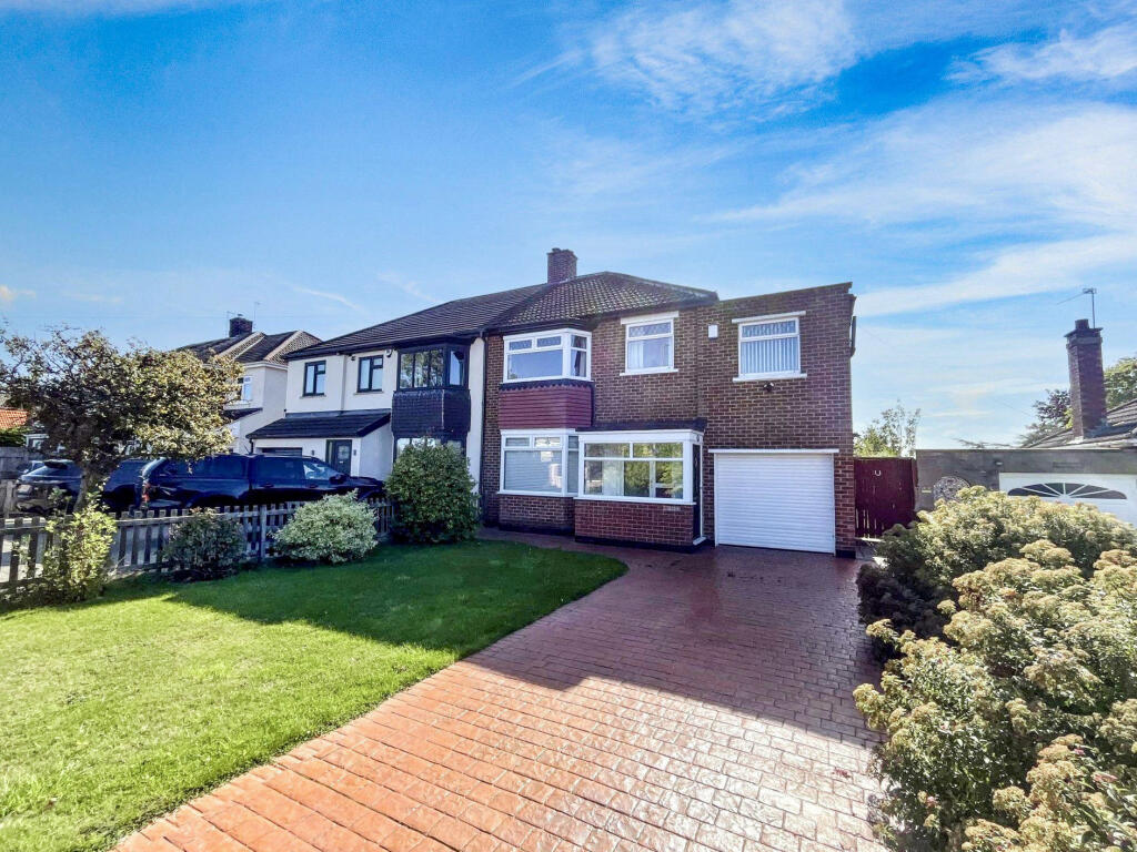 4 bedroom semi-detached house for sale in Junction Road, Norton ...