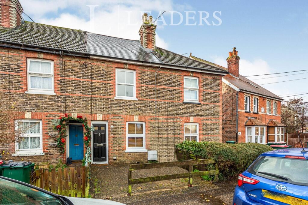 3 bedroom terraced house for sale in Hazelwick Road, Crawley, West ...
