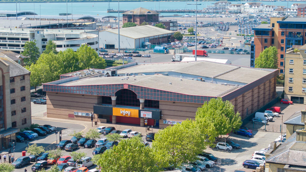 Distribution warehouse to lease in 4 Ocean Way, Southampton, Hampshire ...