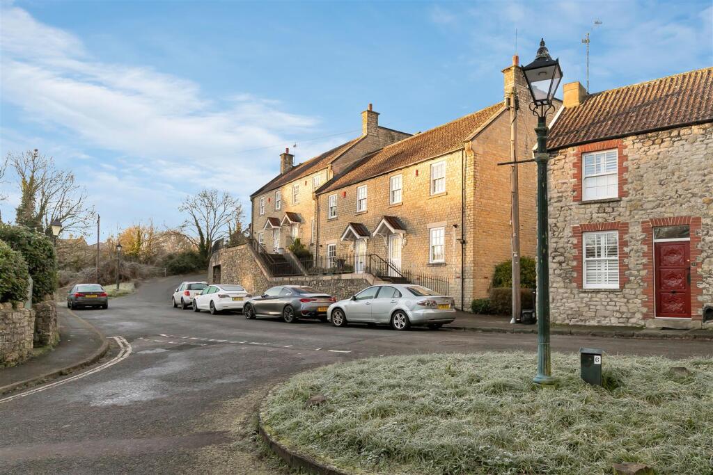 4 bedroom terraced house for sale in Dapps Hill, Keynsham, Bristol, BS31