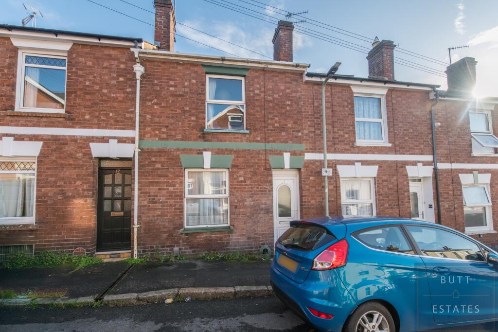 2 bedroom terraced house for sale in Victoria Road, Exeter, EX4