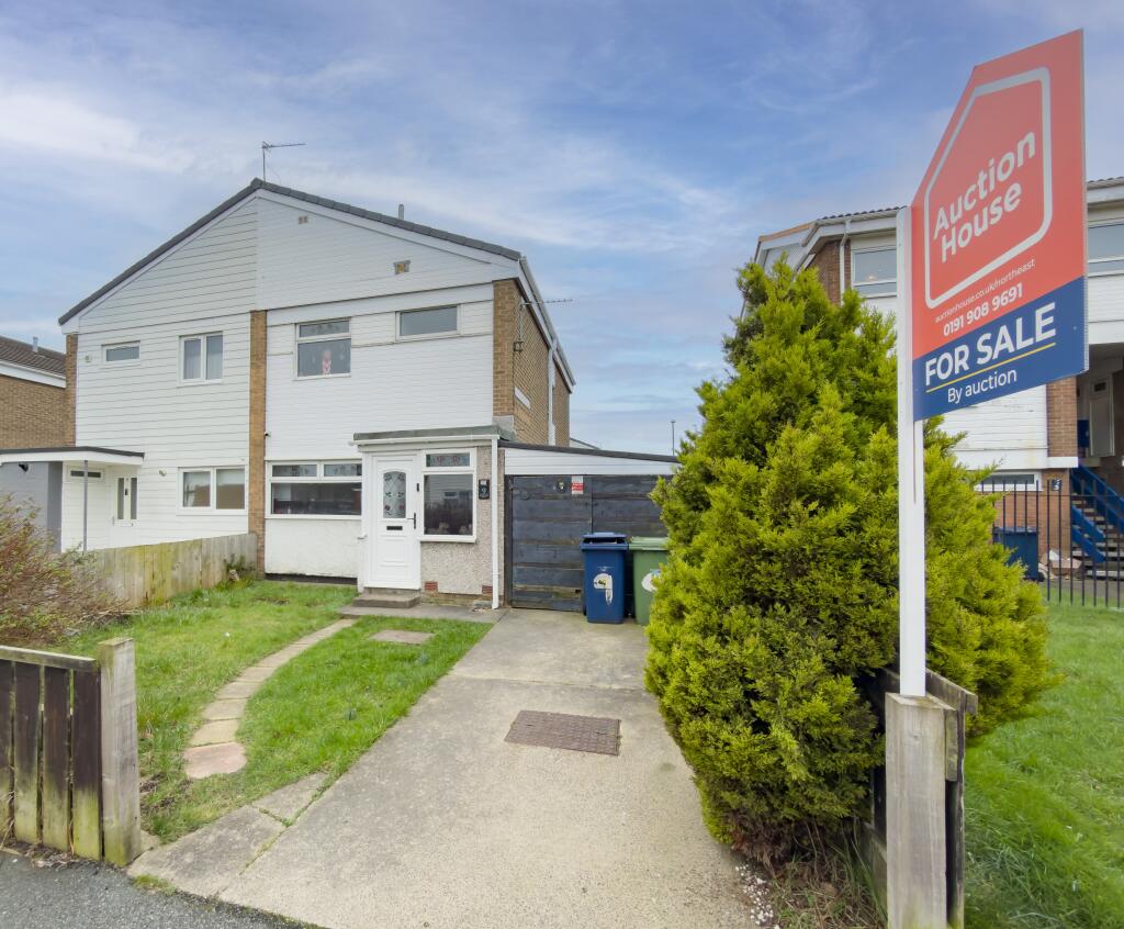 3 bedroom semi-detached house for sale in 9. Grindleford Court, South ...
