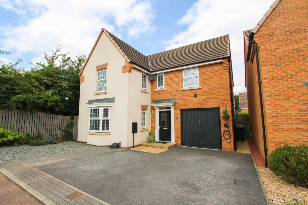 4 bedroom detached house for sale in Hillcrest Drive, Branton ...