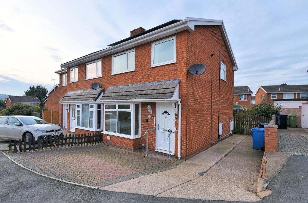 3 bedroom semi-detached house for sale in Bro Deg, Ruthin, LL15