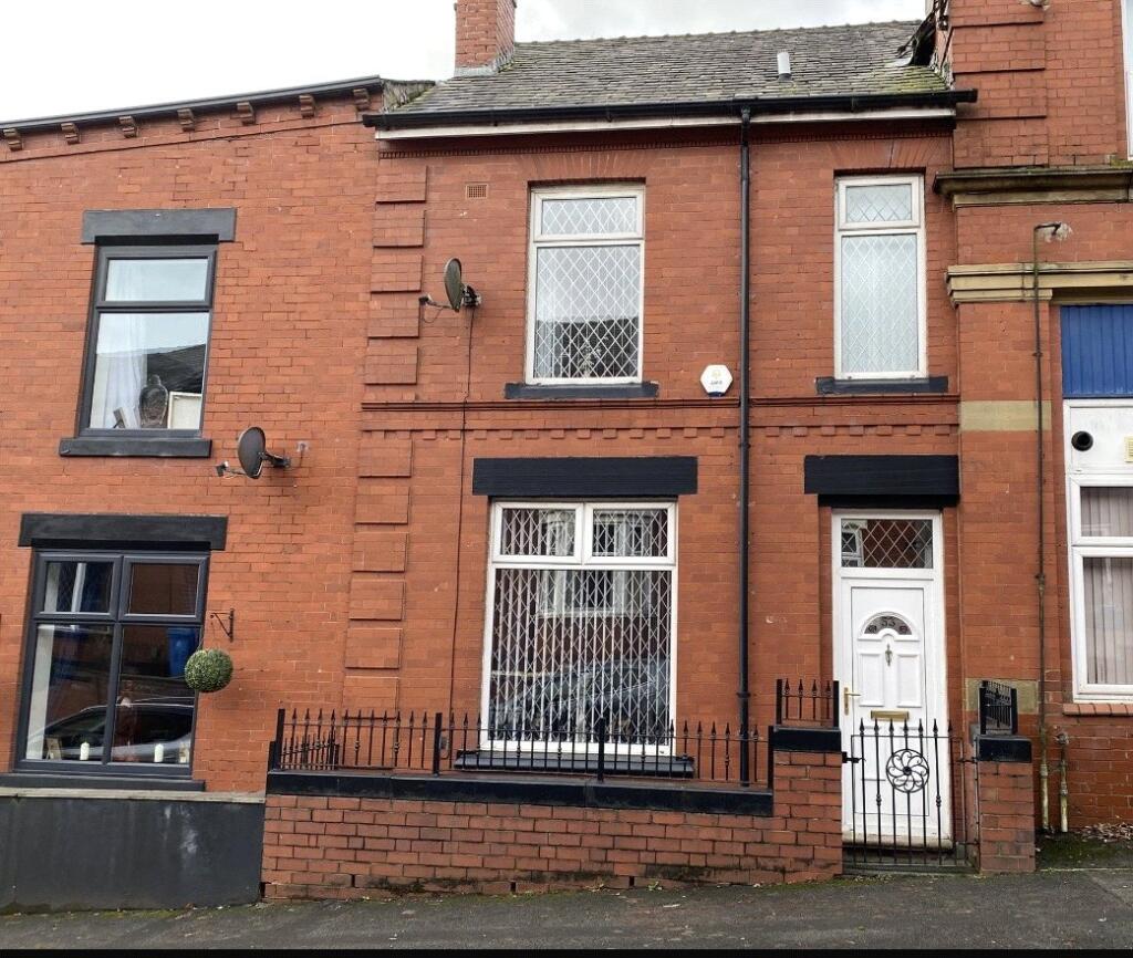 3 bedroom terraced house for sale in Sharples Hall Street, Waterhead ...