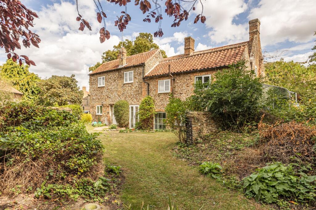 5 bedroom detached house for sale in Chain Free in Wereham, PE33