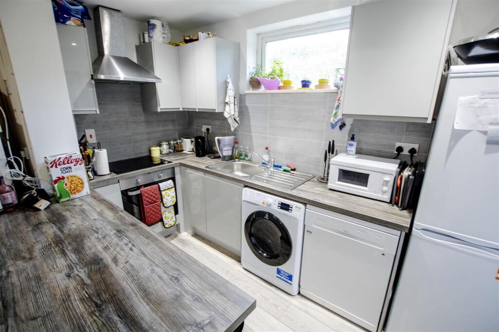 5-bedroom House for rent in Birmingham B29, Lime Avenue Dawlish Road ...