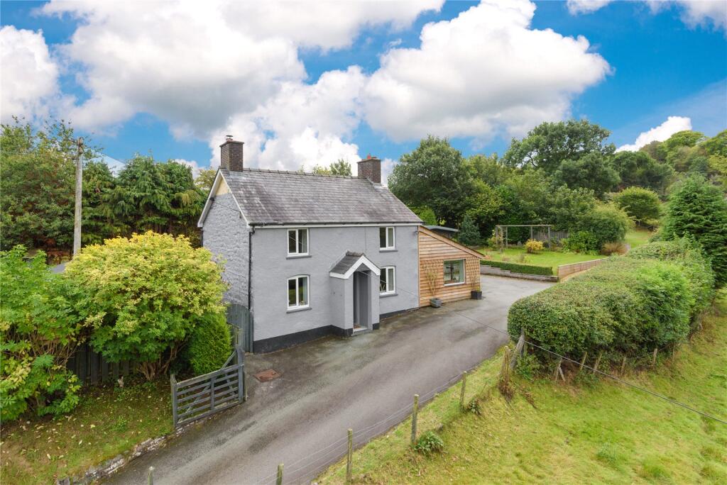 3 bedroom detached house for sale in Talerddig, Llanbrynmair, Powys, SY19