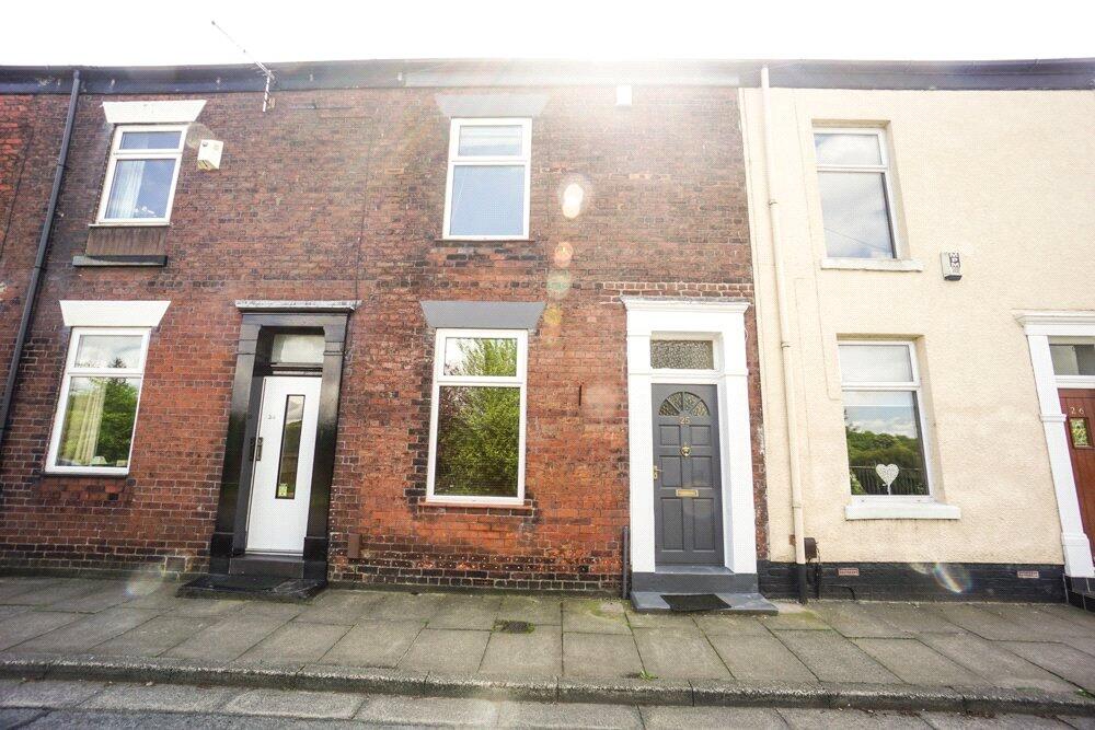 2 bedroom terraced house for sale in Heaton Road, Lostock, Bolton, BL6